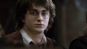 The Fantasy War That Never Ended - Harry Potter vs. Lord of the Rings ...